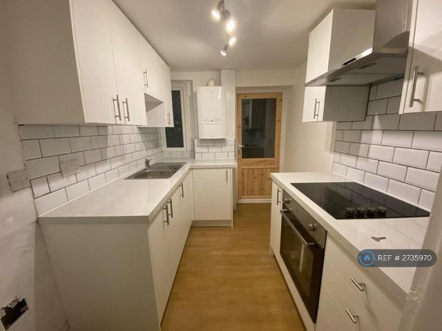 High St, Dover, CT16 2 bed maisonette to rent £1,050 pcm £242 pw
