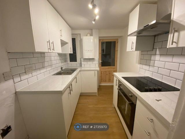 High St, Dover CT16, 2 bed maisonette to rent, £1,050 pcm | PrimeLocation