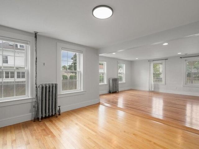 High St, Easthampton, Home For Sale
