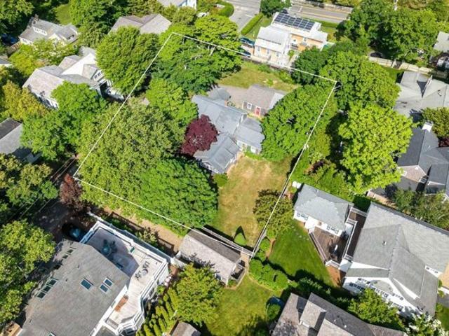 High St, Edgartown, Home For Sale