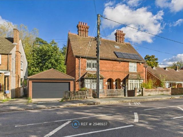 High St, Halstead CO9, 4 bed semi detached house to rent, £2,975 pcm | PrimeLocation
