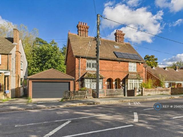 High St, Halstead, CO9 4 bed semi detached house to rent £2,975 pcm £687 pw