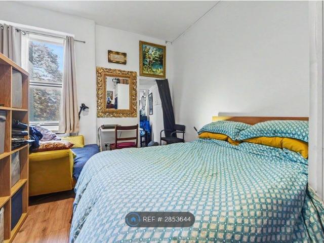 High St, London N8, Studio to rent, £1,250 pcm | PrimeLocation