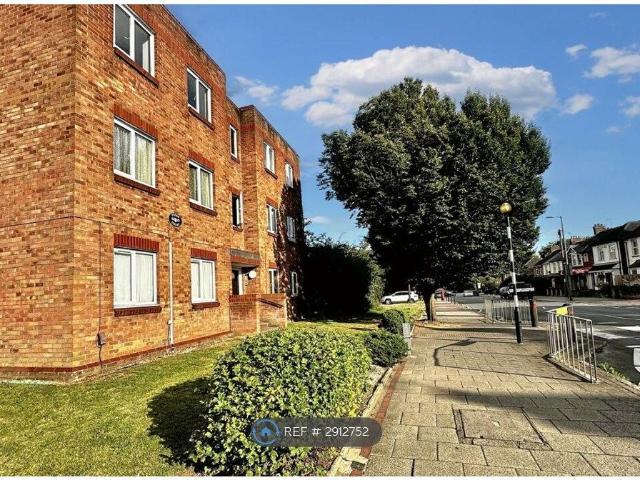High St, St Albans AL2, 2 bed flat to rent, £1,650 pcm | PrimeLocation