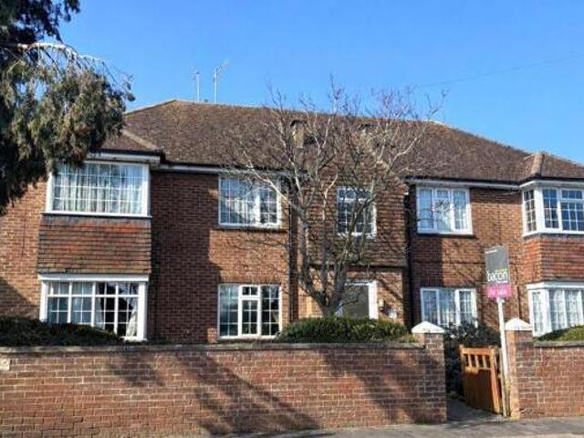 High Street, Tarring, 2 Bedroom Flat