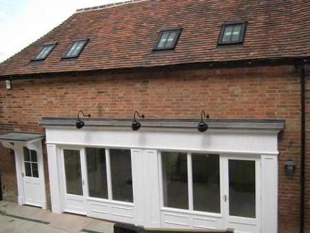High Street, Tenterden TN30, 1 bed flat to rent, £950 pcm | PrimeLocation