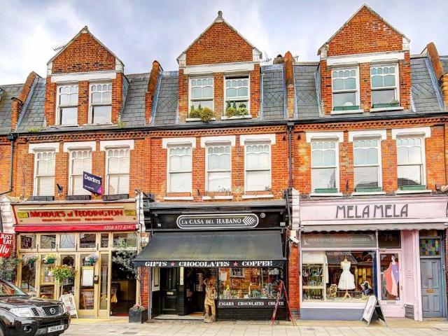 High Street, Teddington TW11 1 bed flat to rent £1,600 pcm £369 pw