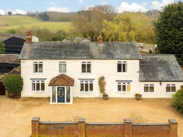High Street, Tingrith, 4 Bedroom Detached