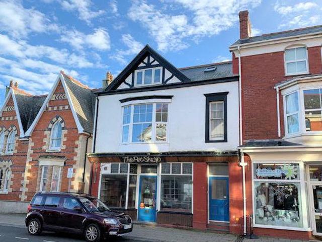High Street, Tywyn, 3 Bedroom End