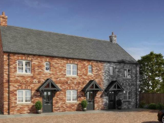 High Street, Upton, 2 Bedroom End