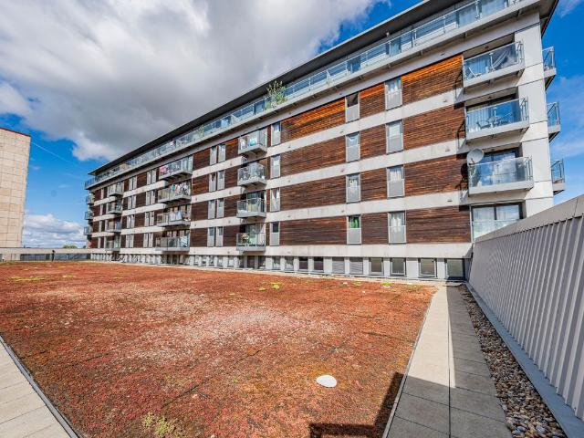 High Street, Uxbridge UB8, 1 bed flat to rent, £1,395 pcm | PrimeLocation