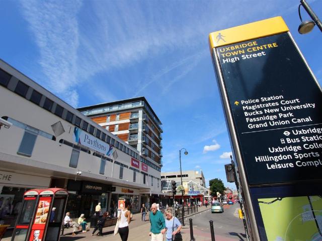 High Street, Uxbridge UB8, 1 bed flat to rent, £1,345 pcm | PrimeLocation