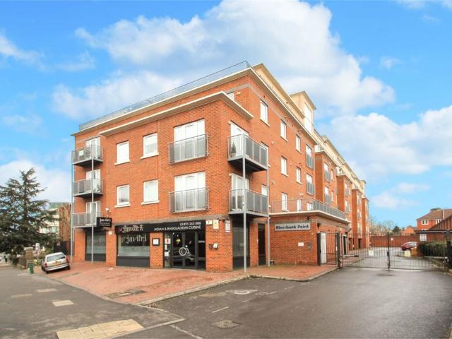 High Street, Uxbridge UB8, 1 bed flat to rent, £1,500 pcm | PrimeLocation
