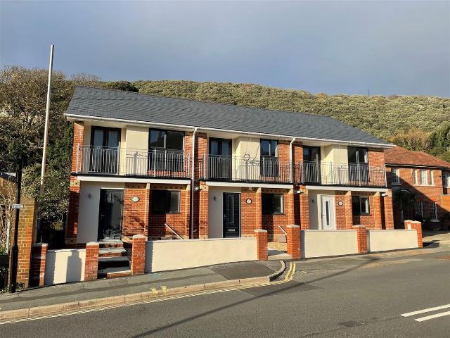 High Street, Ventnor PO38, 3 bed end terrace house to rent, £950 pcm | PrimeLocation