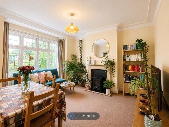 High Street Wanstead, London E11, 2 bed flat to rent, £1,850 pcm | PrimeLocation