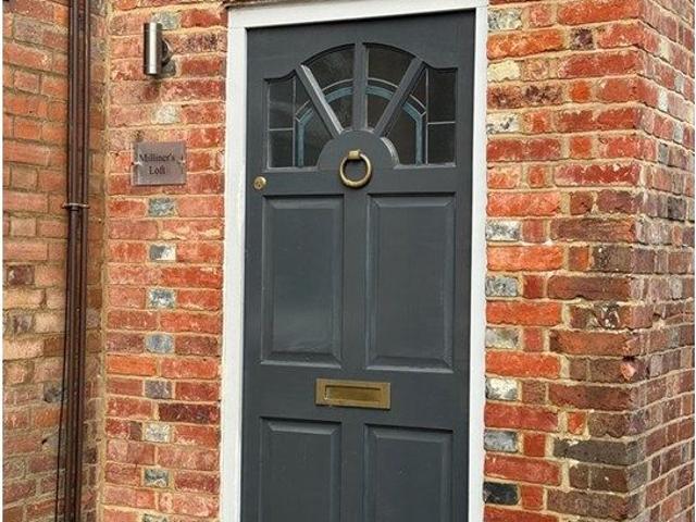 High Street, Wadhurst TN5, 2 bed flat to rent, £1,525 pcm | PrimeLocation