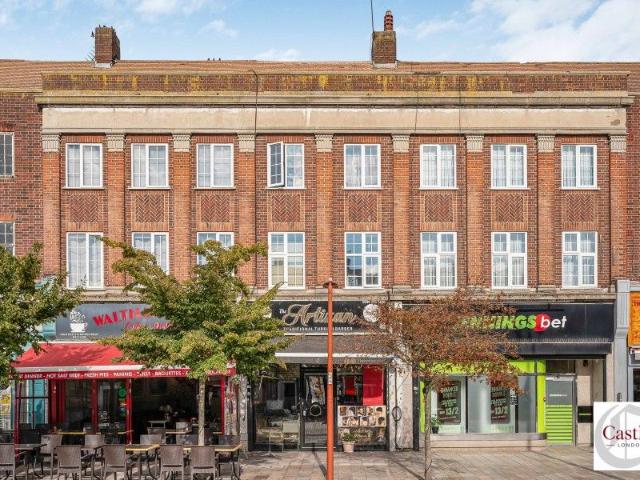 High Street, Waltham Cross EN8, 3 bed maisonette to rent, £1,800 pcm | PrimeLocation