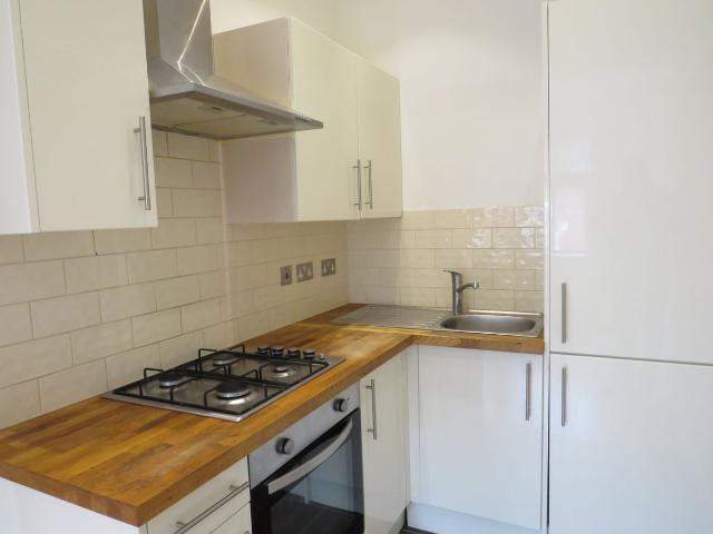 High Street, Watford WD17, 1 bed flat to rent, £1,300 pcm | PrimeLocation