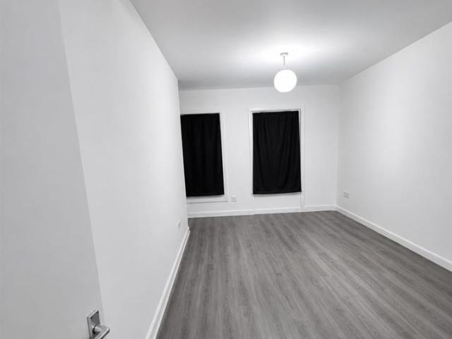 High Street, Watford WD17, 2 bed flat to rent, £1,500 pcm | PrimeLocation
