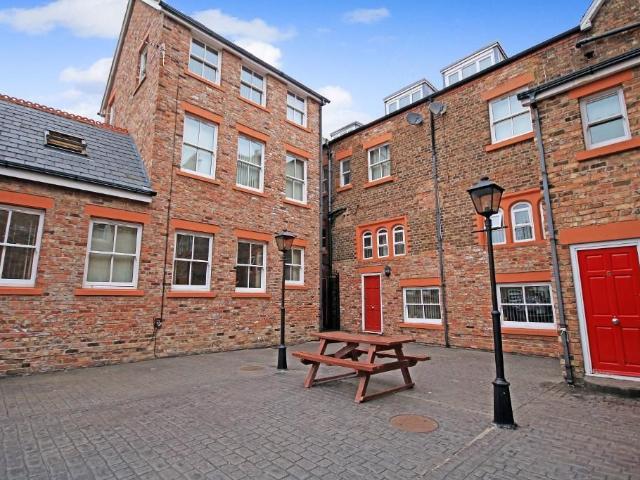 High Street, Wavertree, Liverpool L15, 3 bed flat to rent, £1,200 pcm | PrimeLocation