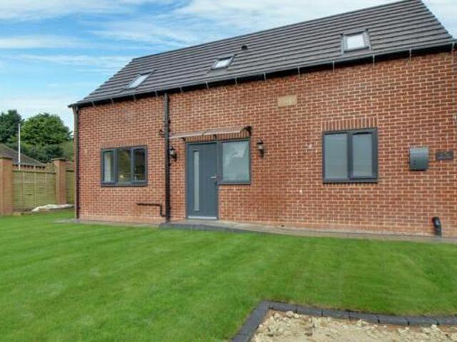 High Street, West Cowick, 3 Bedroom Detached