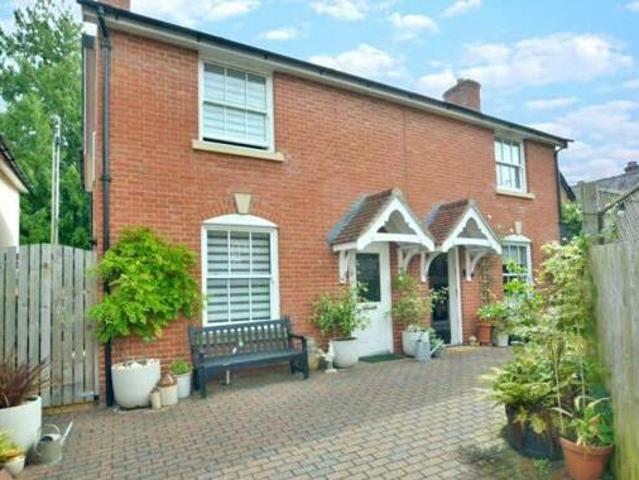 High Street, Wimborne, 2 Bedroom Town