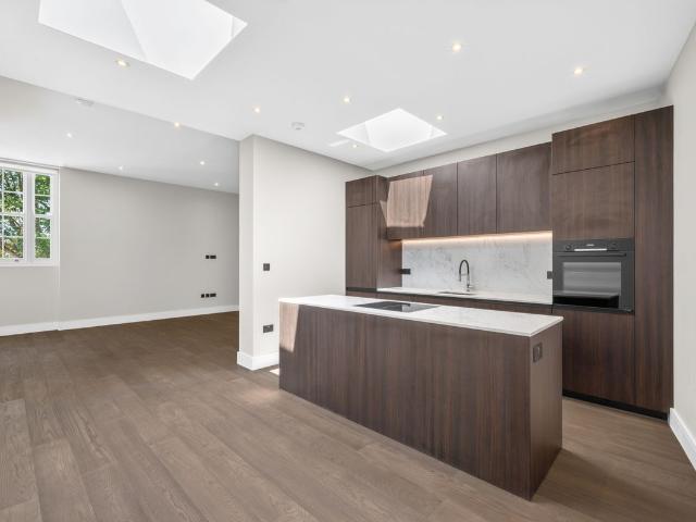 High Street Wimbledon, London SW19, 3 bed flat to rent, £4,250 pcm | PrimeLocation
