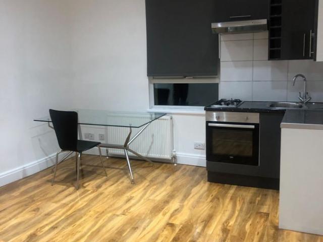 High Street Wimbledon Village SW19, Studio to rent, £1,697 pcm | PrimeLocation