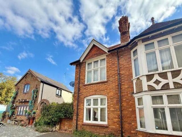 High Street, Winslow, 1 Bedroom Apartment