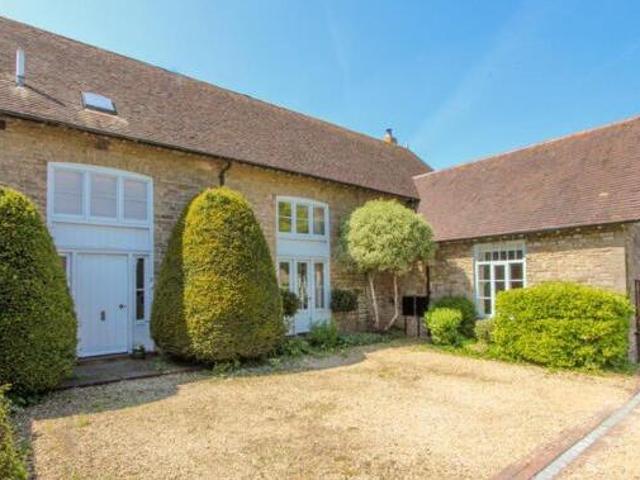 High Street, Wickwar, 4 Bedroom Village