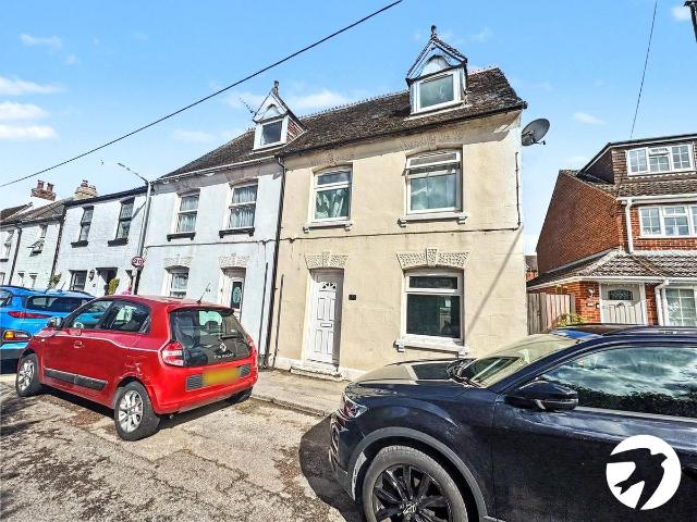 High Street, Wouldham, Rochester, Kent ME1, 4 bed end terrace house to rent, £1,650 pcm | PrimeLocation