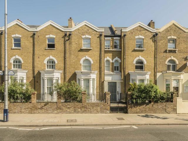 High Street, Acton W3, Studio to rent, £1,300 pcm | PrimeLocation