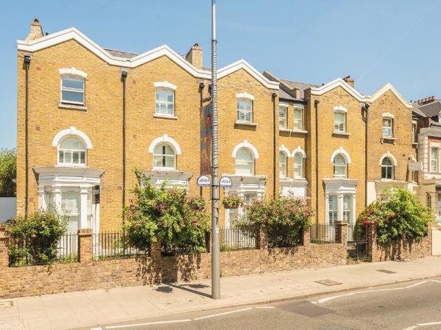 High Street, Acton W3, Studio to rent, £1,300 pcm | PrimeLocation