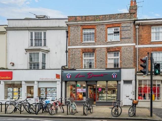 High Street, Abingdon OX14, 1 bed flat to rent, £1,200 pcm | PrimeLocation