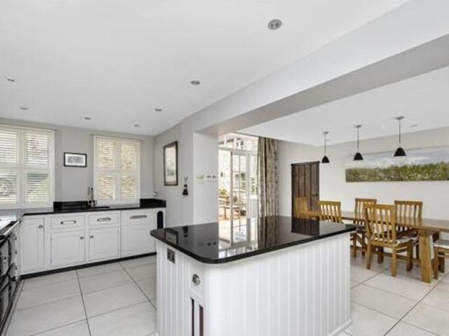 High Street, Amberley, 4 Bedroom Cottage