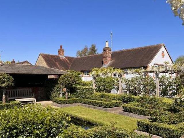 High Street, Amberley, 4 Bedroom House