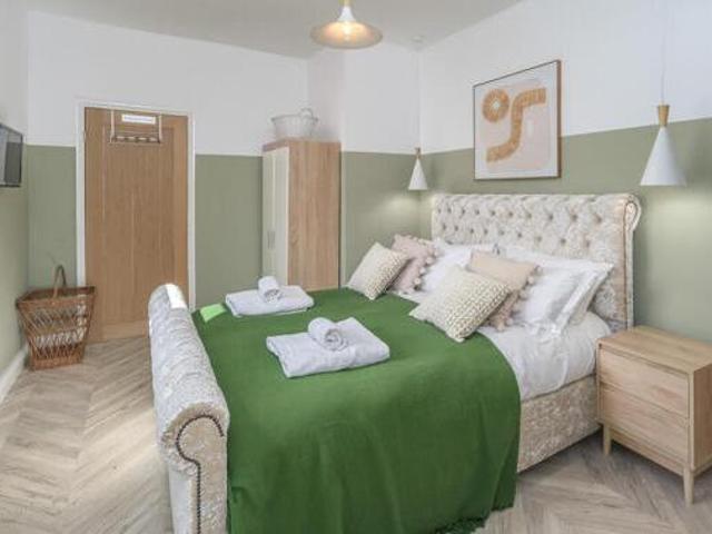 High Street, Amble, 2 Bedroom Terraced