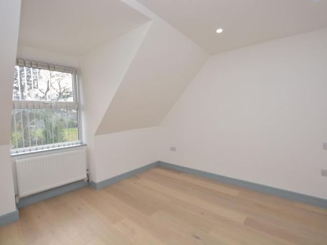 High Street, Ascot SL5, 1 bed flat to rent, £1,025 pcm | PrimeLocation