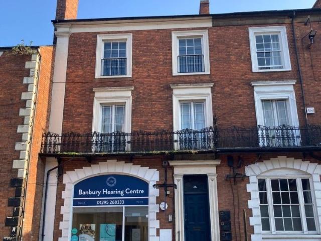 High Street, Banbury OX16, 1 bed flat to rent, £875 pcm | PrimeLocation