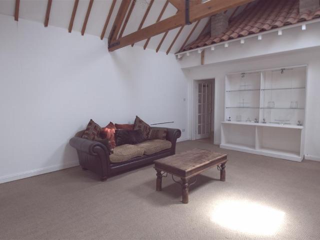 High Street, Barry CF62, 1 bed flat to rent, £625 pcm | PrimeLocation