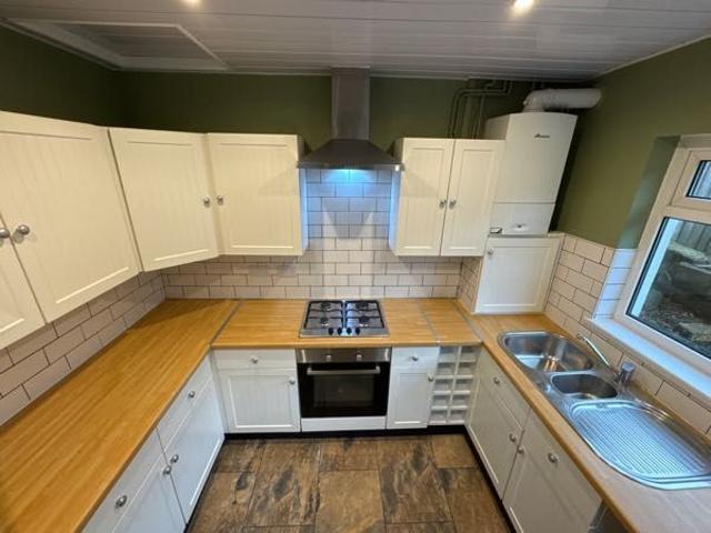 High Street, Bedlinog, Treharris CF46, 2 bed terraced house to rent, £650 pcm | PrimeLocation