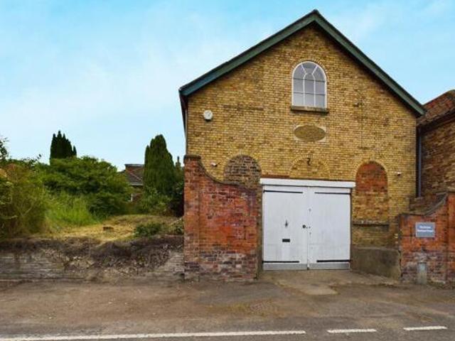 High Street, Binbrook, 3 Bedroom Detached