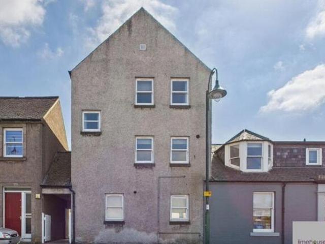 High Street, Biggar, 3 Bedroom Apartment