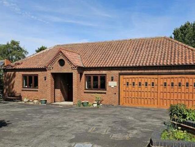 High Street, Bottesford, 4 Bedroom Bungalow