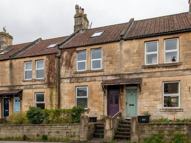High Street, Box 3 bed terraced house to rent £1,950 pcm £450 pw