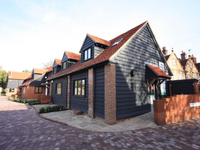 High Street, Bramley GU5, 2 bed flat to rent, £1,650 pcm | PrimeLocation