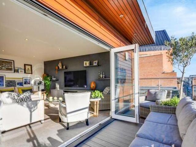 High Street, Brentwood, 2 Bedroom Apartment
