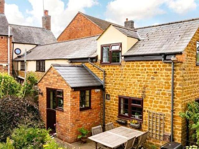 High Street, Bugbrooke, 3 Bedroom Cottage