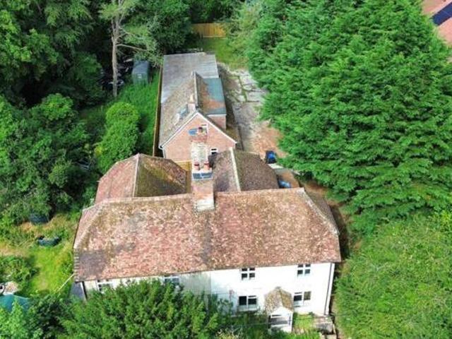 High Street, Burbage, 4 Bedroom Semi detached