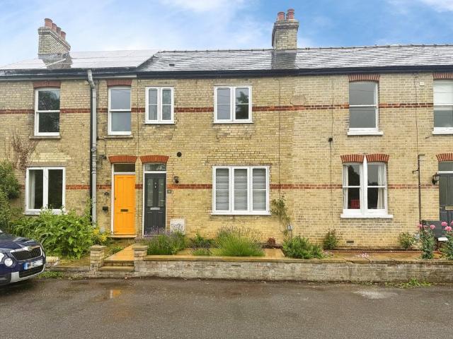 High Street, Cambridge, CB23 3 bed terraced house to rent £1,900 pcm £438 pw